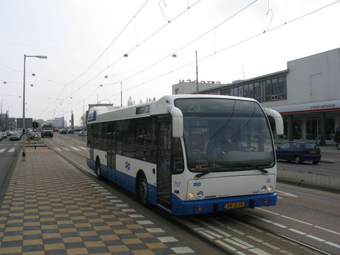 GVB 101 - 267 (Jonckheer Standaard) - GVB 257 Amsterdam - Busfoto.nl